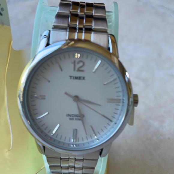 Timex | Accessories | Timex Men Indiglo Night Light Hy429j | Poshmark
